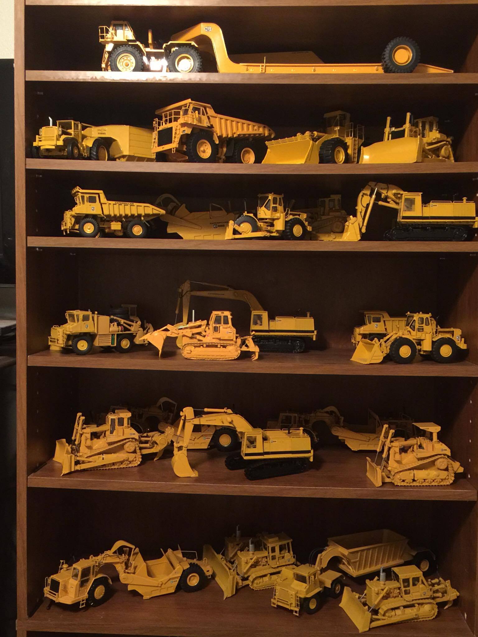 Collector Showcase: Michael Giarratano - Classic Construction Models