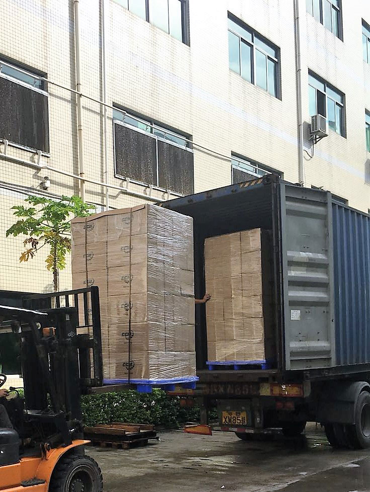 On The Water: Cat® 6090 FS Has Shipped! - Classic Construction Models