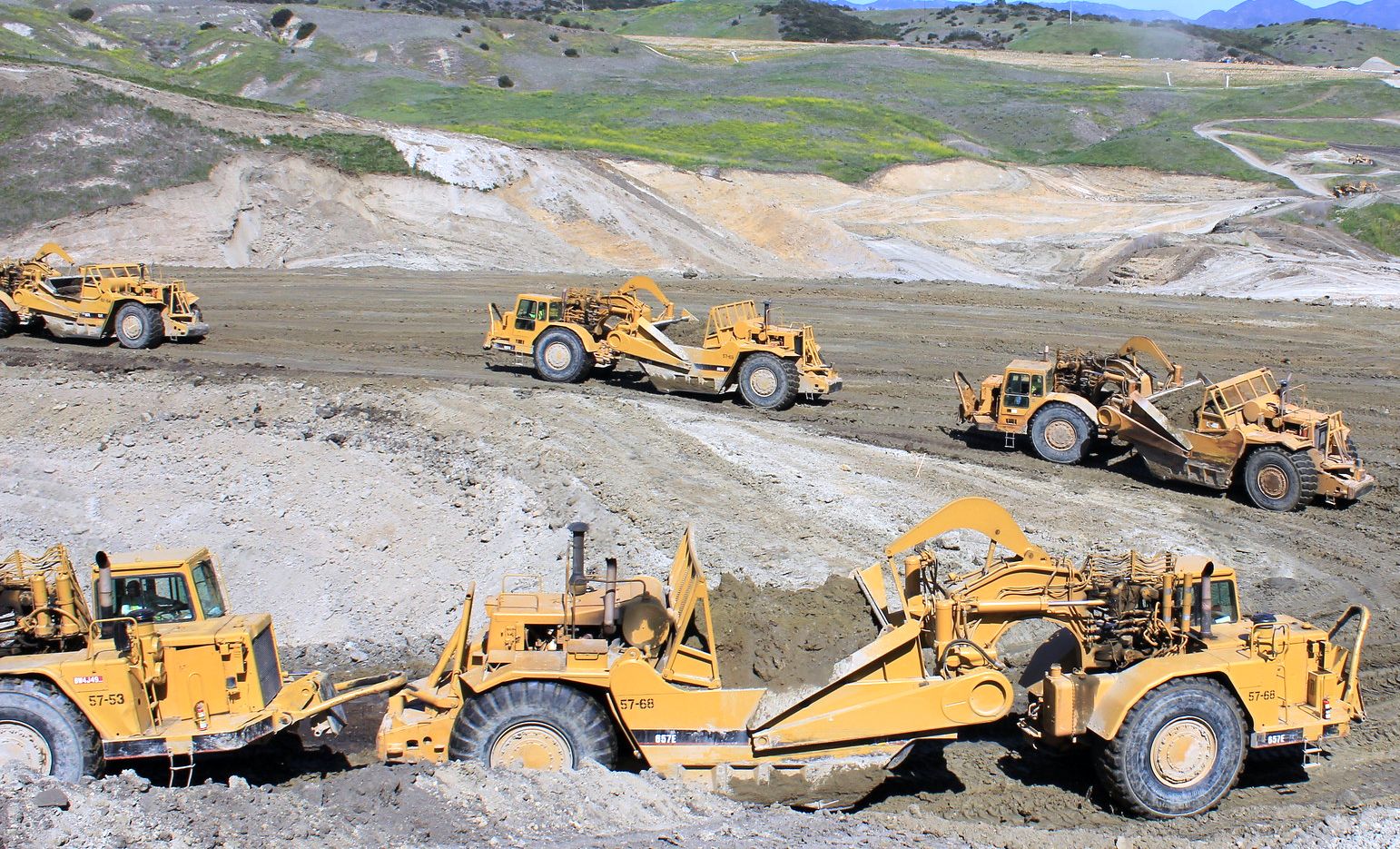 Iron Profile: Cat® 657E Wheel Tractor Scraper - Classic Construction Models