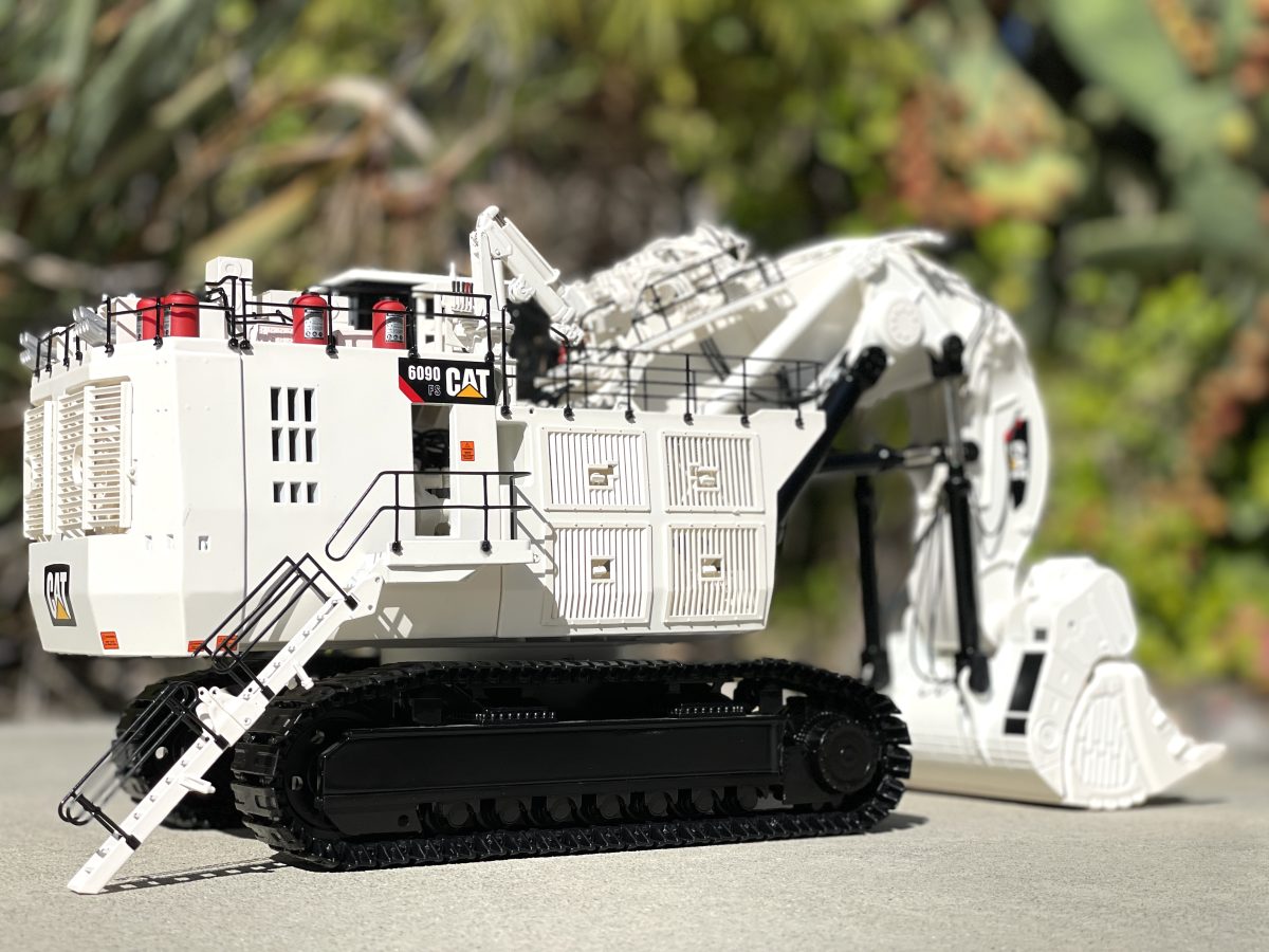 Collectors Words: CCM Cat® 6090 FS in Mining White - Classic ...