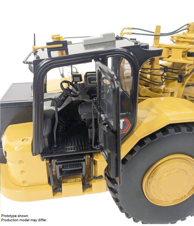 Just In: Cat®651 & 657 Wheel-Tractor Scraper First Samples Have Arrived ...