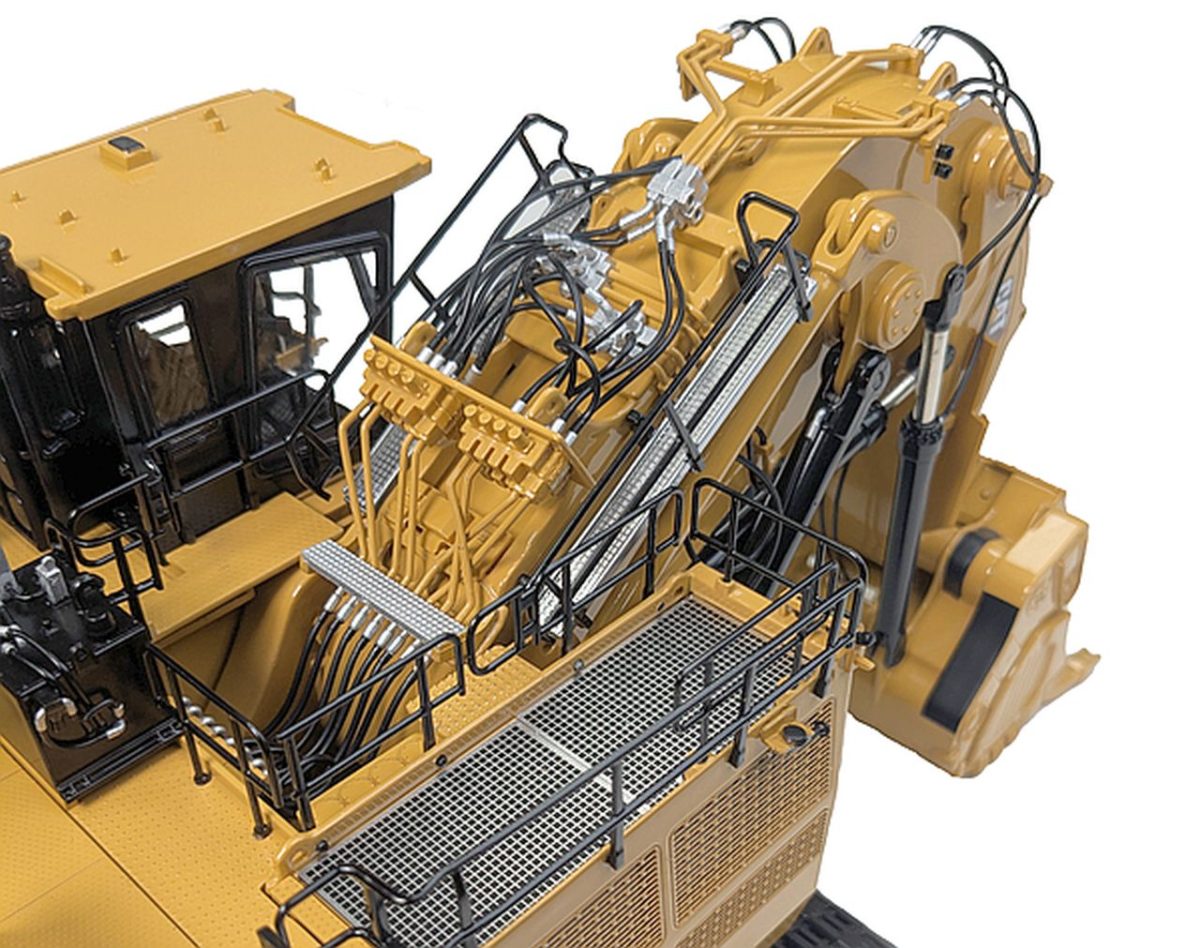 CCM Unveils First Look at the NextGen 1:48 scale Cat® 6040 Hydraulic ...